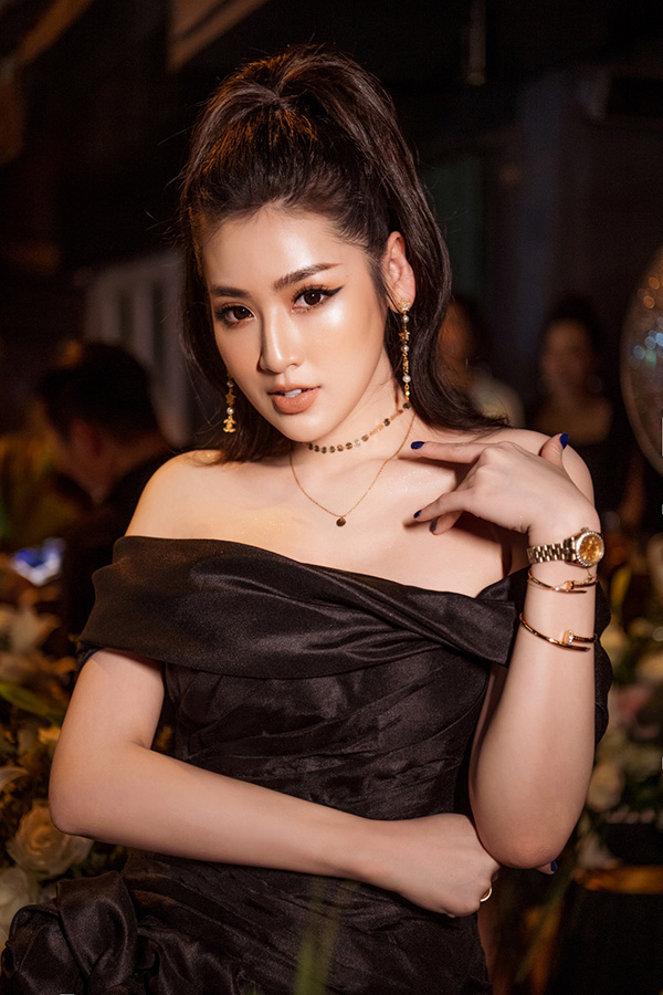 Adam Christopher Chaplin hội ngộ dàn sao Việt tại sự kiện "Defi for you”