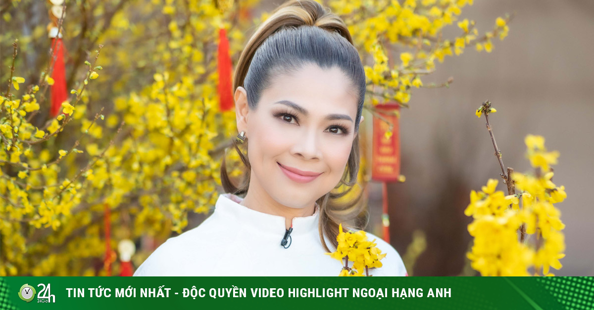 Ca sĩ Thanh Thảo khoe sắc rạng rỡ khi đi chợ Tết ở Mỹ