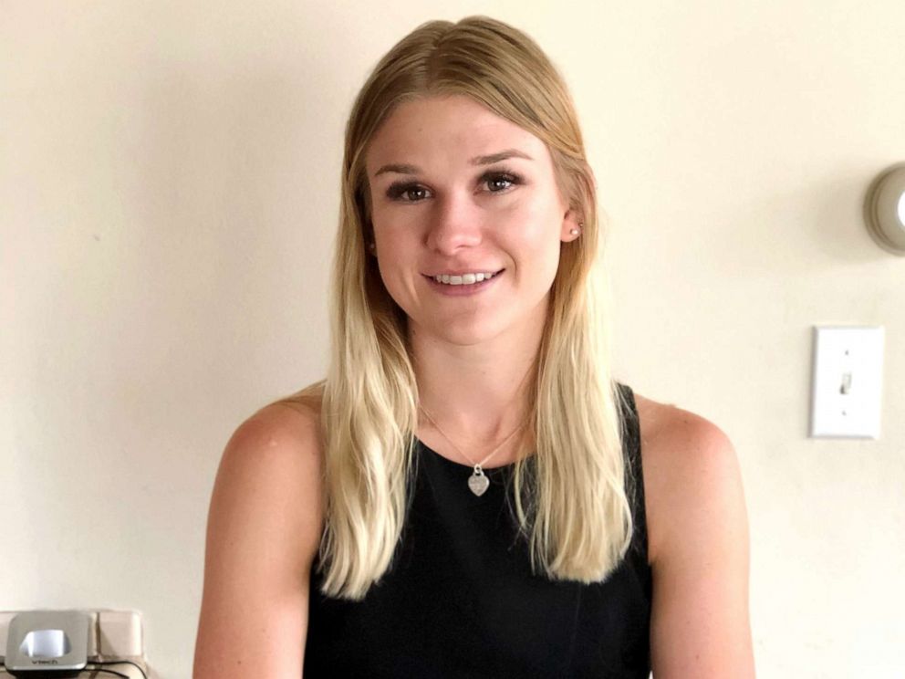 Cái chết của nữ sinh hẹn gặp đàn ông lạ trong công viên: Chiếc xe bí ẩn