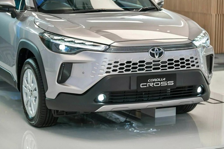 Toyota Corolla Cross 2024 đã cập cảng Việt Nam, từ 860 triệu đồng?