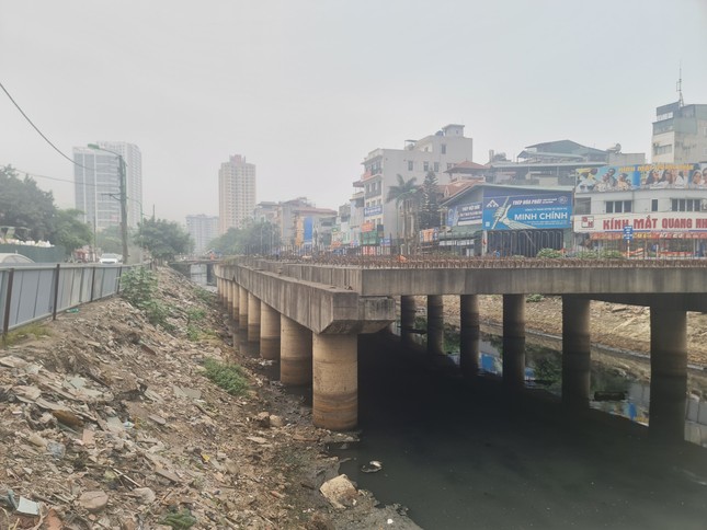 Cận cảnh dự án đường vành đai dài 2km, 13 năm vẫn bất động