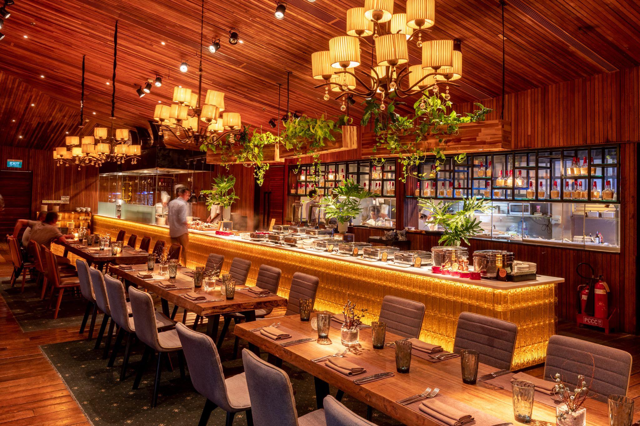 The LOG - Nhà hàng buffet hải sản độc đáo giữa lòng Sài Gòn