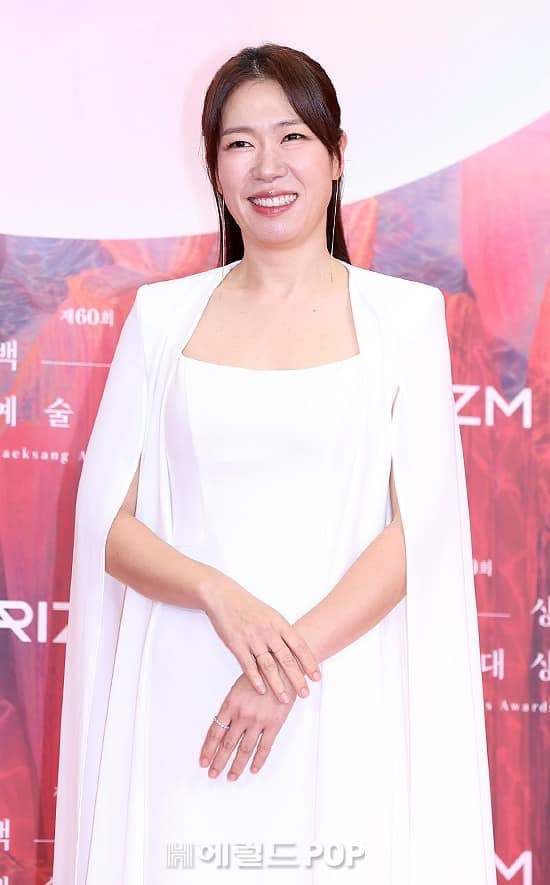 Thảm đỏ Baeksang 2024: Một "rừng sao" hạng A, cặp đôi yêu nhau hội tụ ...