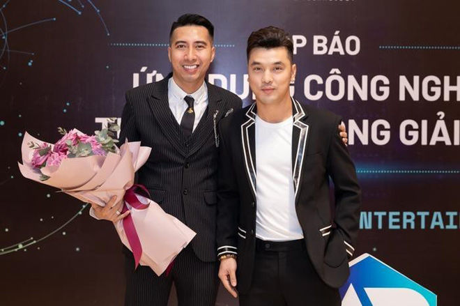 OnlyC - Lou Hoàng là nghệ sĩ đầu tiên ở Việt Nam sử dụng công nghệ biểu ...