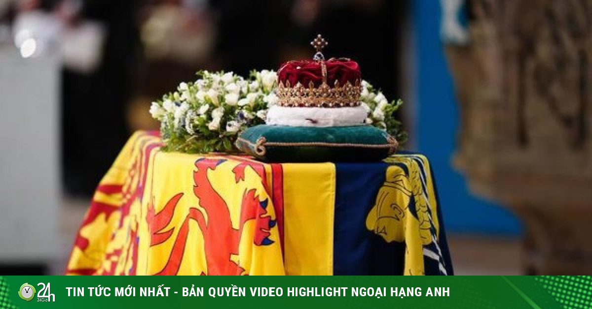 Điều ít biết về áo quan của Nữ hoàng Elizabeth