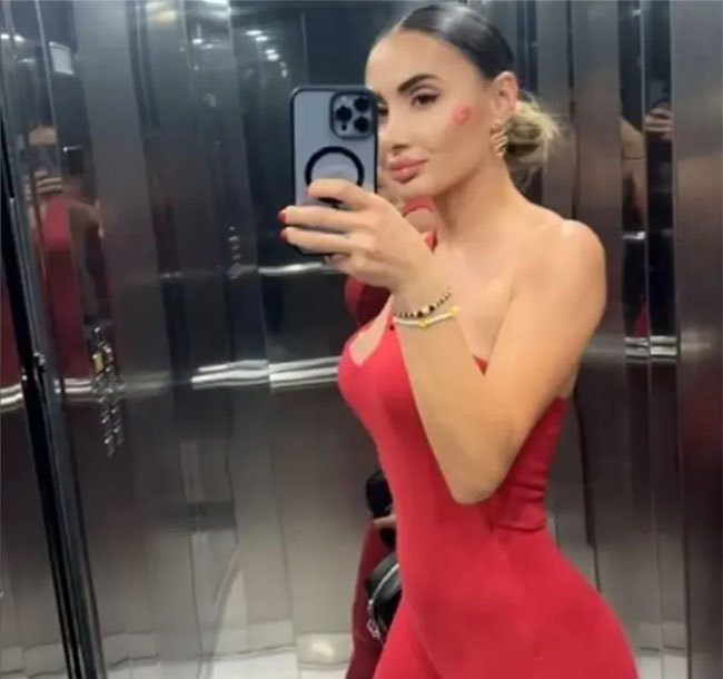 Nữ trọng tài khó chịu khi được gọi 'sexy'