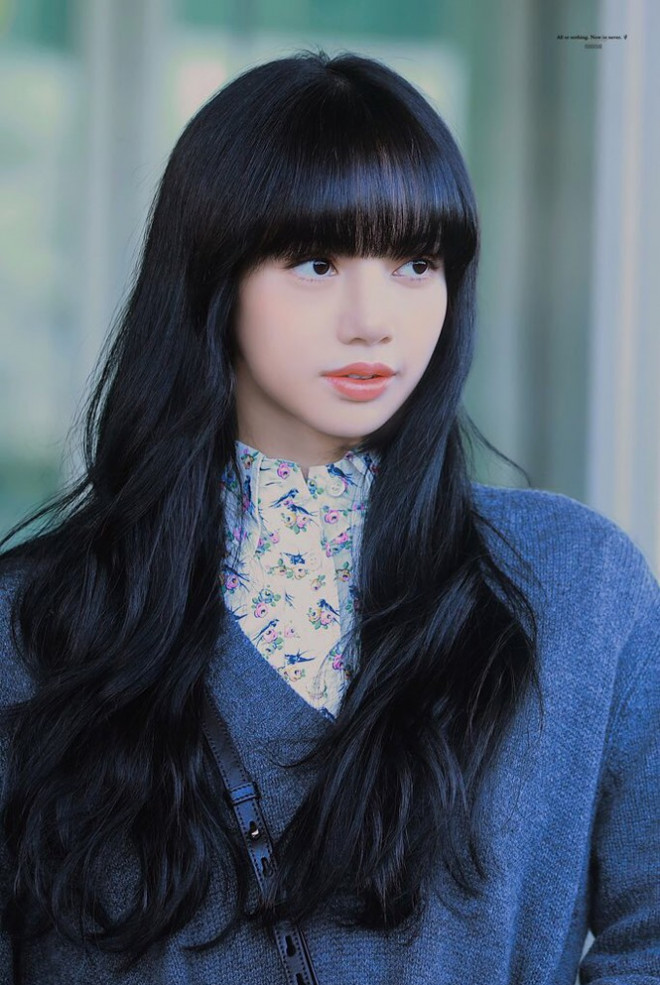 Được khen để tóc nào cũng xinh nhưng đâu mới là kiểu tóc Lisa xem như ...