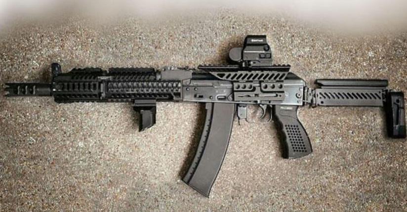 [ẢNH] Khẩu súng AK được 'thửa riêng' cho đặc nhiệm Nga có gì đặc biệt?