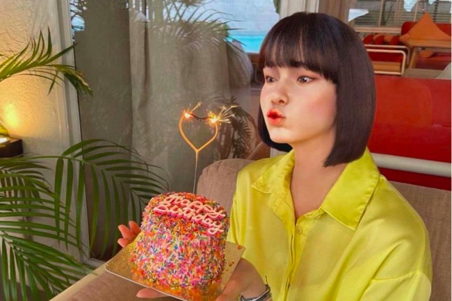 Dân Thái Lan phát sốt với người đẹp ảo