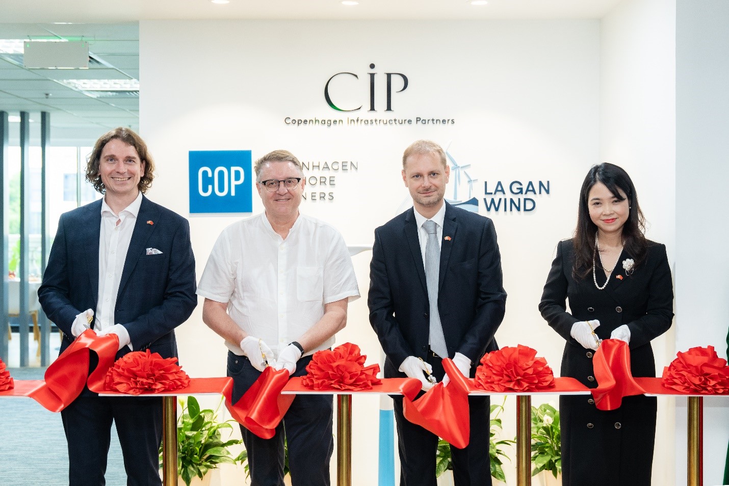 Copenhagen Offshore Partners (COP) khai trương văn phòng mới tại Hà Nội