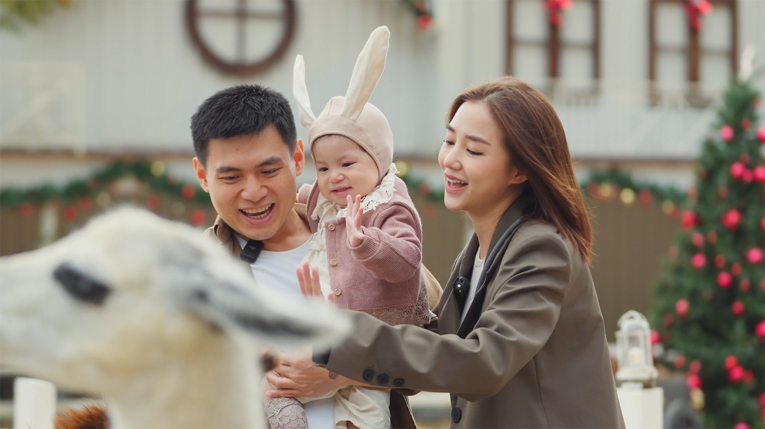 Đầu tư hẳn MV xịn xò cho idol 2 tuổi Pam Yêu Ơi, nhãn hàng chịu chơi ...