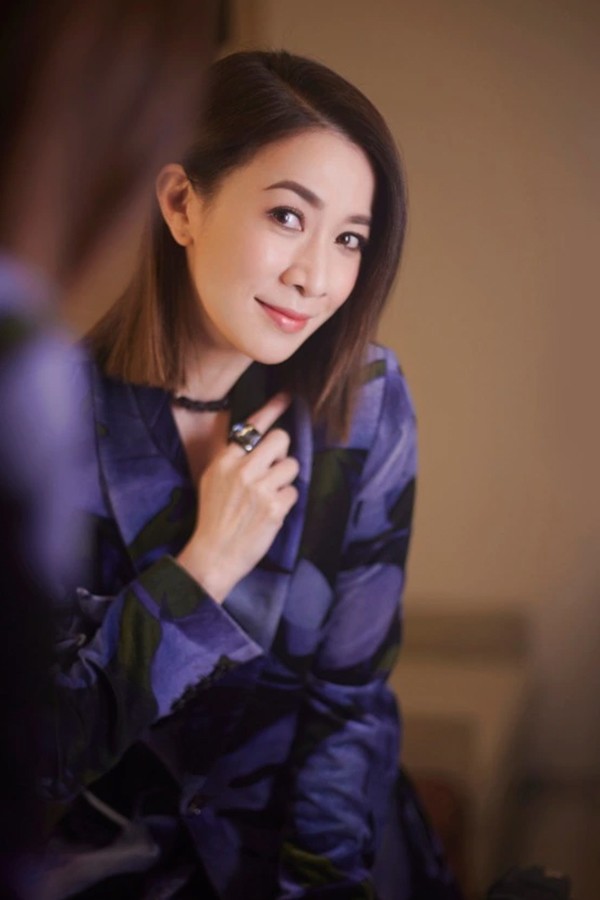 49 tuổi, làn da của Xa Thi Mạn bóng mịn nhờ phương pháp này