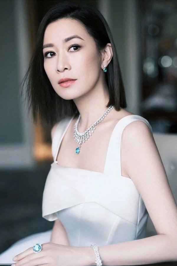 49 tuổi, làn da của Xa Thi Mạn bóng mịn nhờ phương pháp này