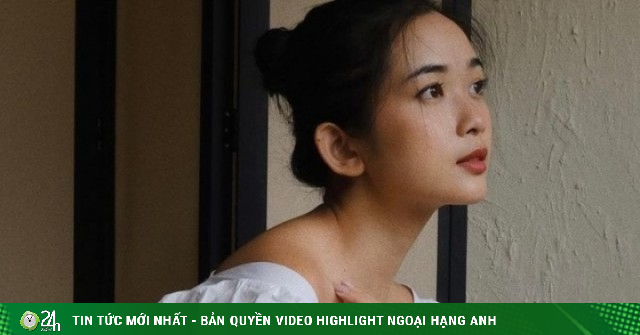 Diễn viên Ngọc Xuân khóc nức nở sau khi đóng cảnh nóng