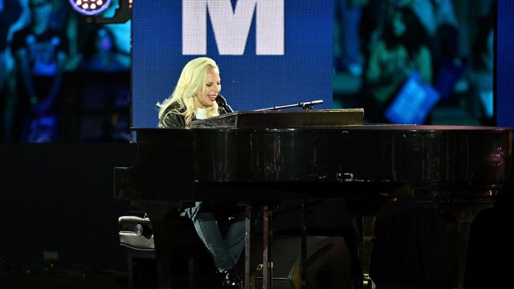 Nhiều nghệ sĩ quyền lực bỏ phiếu cho bà Harris làm tổng thống Mỹ