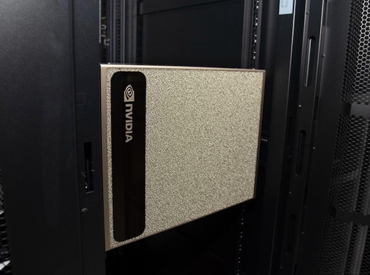 Sắp trưng bày siêu máy tính AI dùng NVIDIA GPU H100 tại TP.HCM