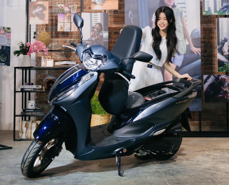 Giá xe ga quốc dân Honda LEAD mới nhất giữa tháng 11/2024